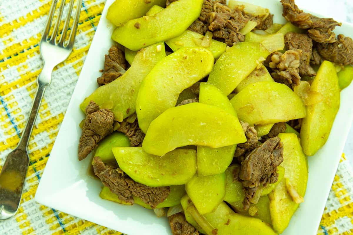 Sautéed Beef and Chayote Squash (Ginisang Sayote at Baka)